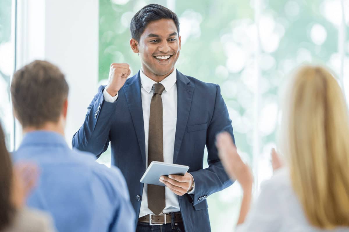 6 Leadership Communication Style with Examples